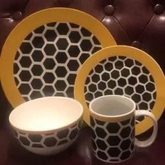 Target | Dining | New Yellow And Black Beehive Honeycomb 4 Piece ...